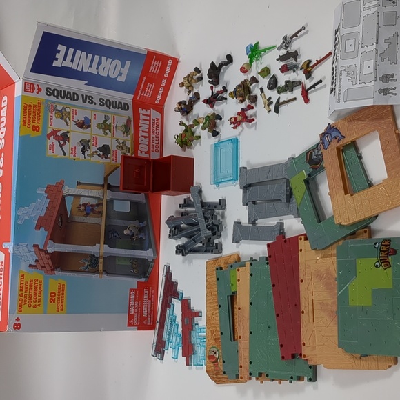 moose | Toys | Epic Games Fortnite Squad Vs Squad Display Set With ...